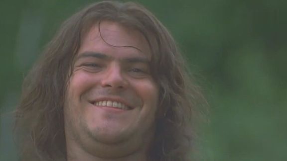 想测试这枪的瞄准速度,杀手让同伙往前跑