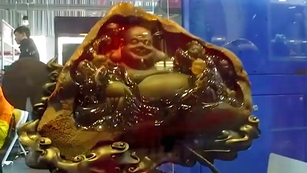 带你欣赏最贵的琥珀,最贵的翡翠又长啥样?