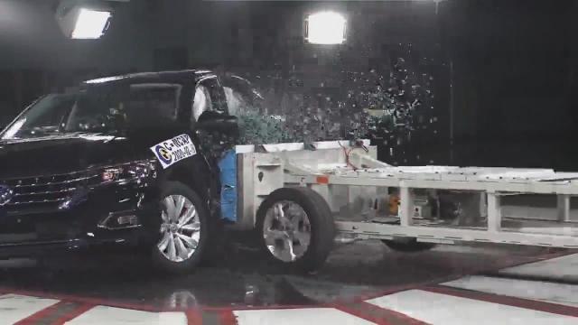 中汽研重新碰撞测试帕萨特成绩出炉:是真安全还是洗地成功?