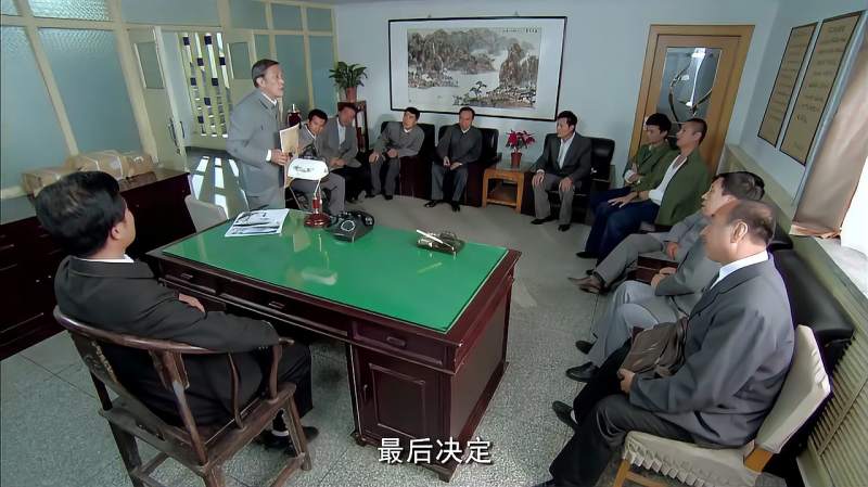 兄弟俩谈业务被拒之门外,不料傻小子想了个损招,成功拿下大订单