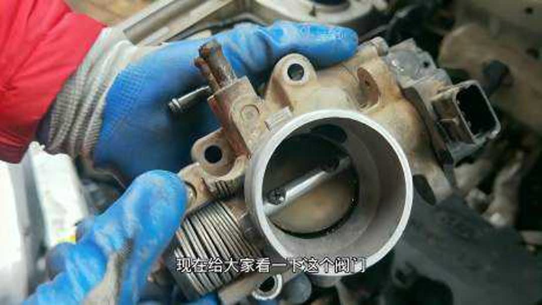 节气门上面的水管有什么作用?