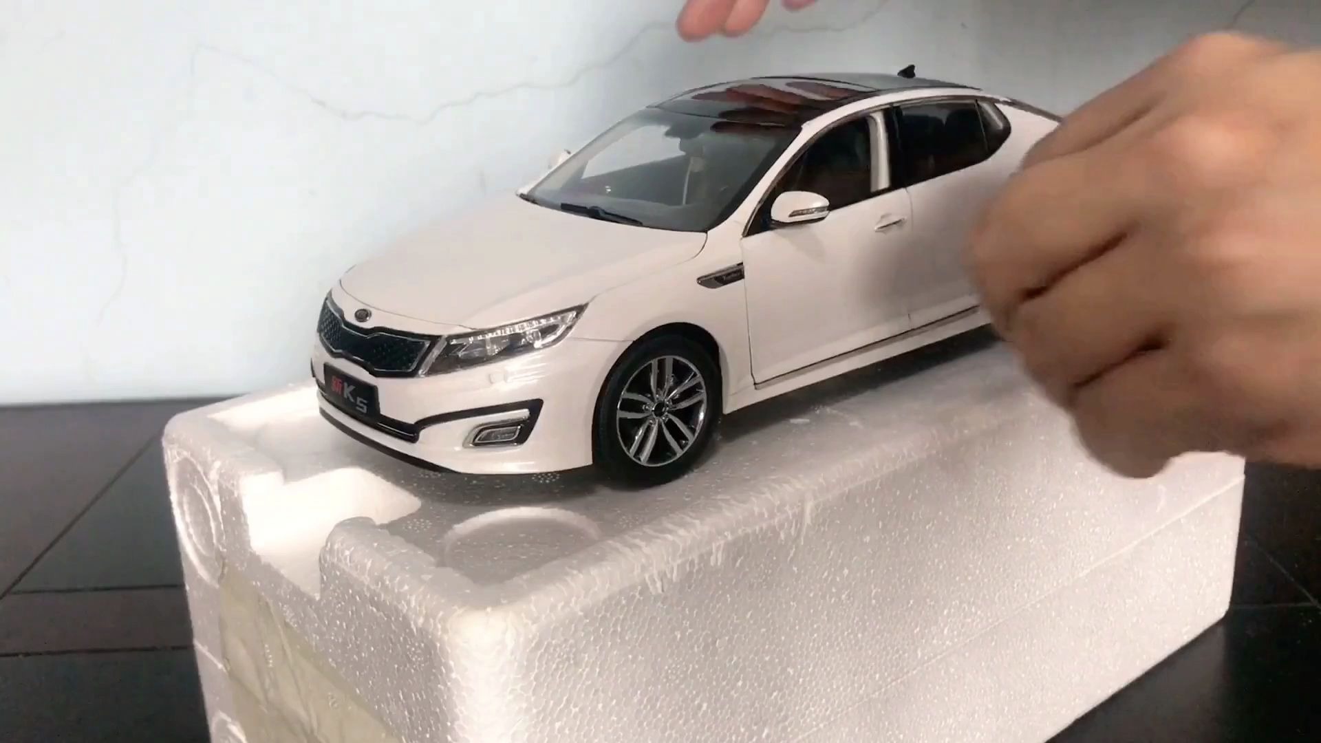 【撩车模】聊聊原厂模型第一集:起亚K5的打开方式