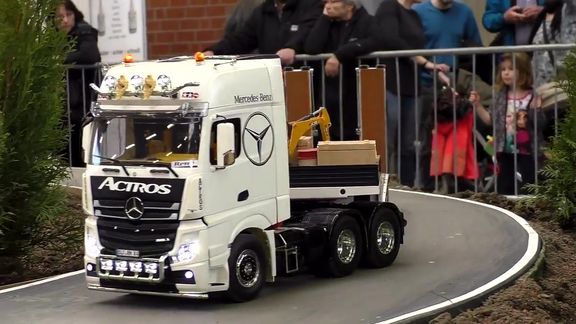 RC模型车大集汇 艰苦的工作开始了