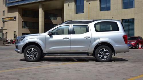 皮卡性能 乘用车的路权 “6字头”皮卡挺香