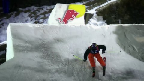 碉堡瞬间 Red Bull Playstreet街区滑雪赛大招集锦