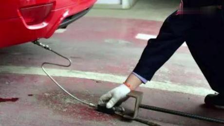 车主们注意,车辆年检有大变,机动车环保尾气新标准5月1日起执行