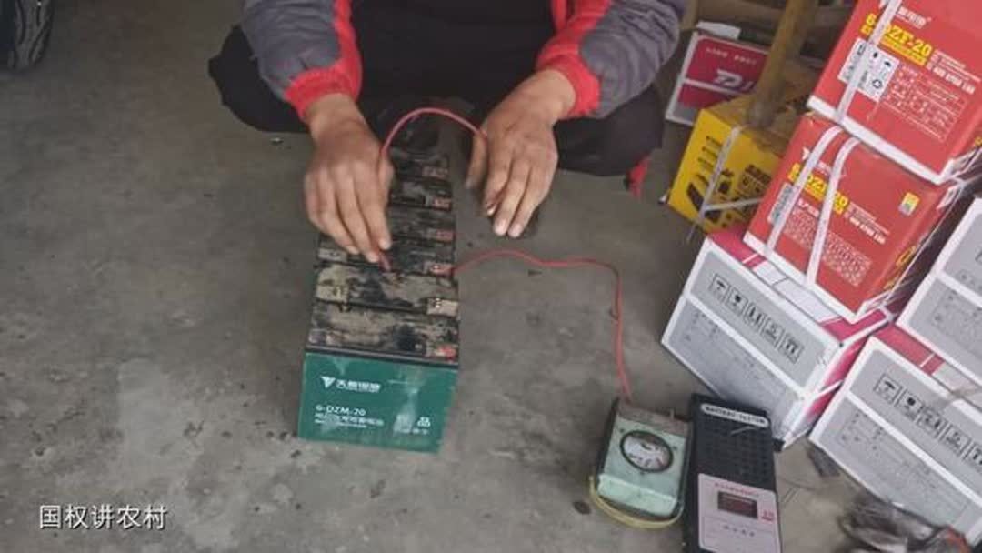 电动车电瓶好与坏;不用仪器,在家只要一根电线就可以测量电瓶
