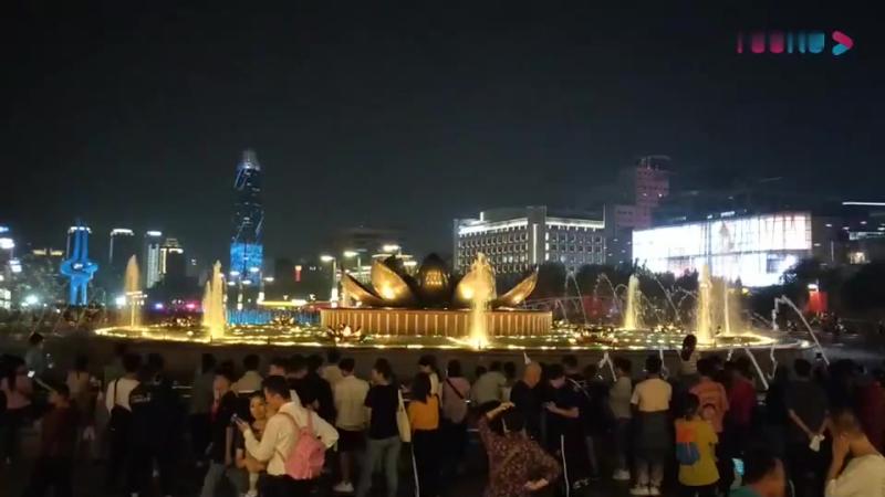 济南泉城广场音乐喷泉(19-9-27)