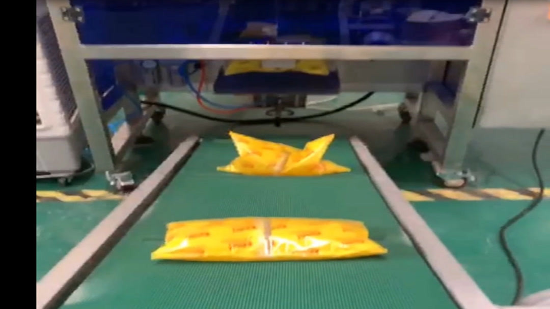 江西森达专业生产全自动液体灌装机包装机