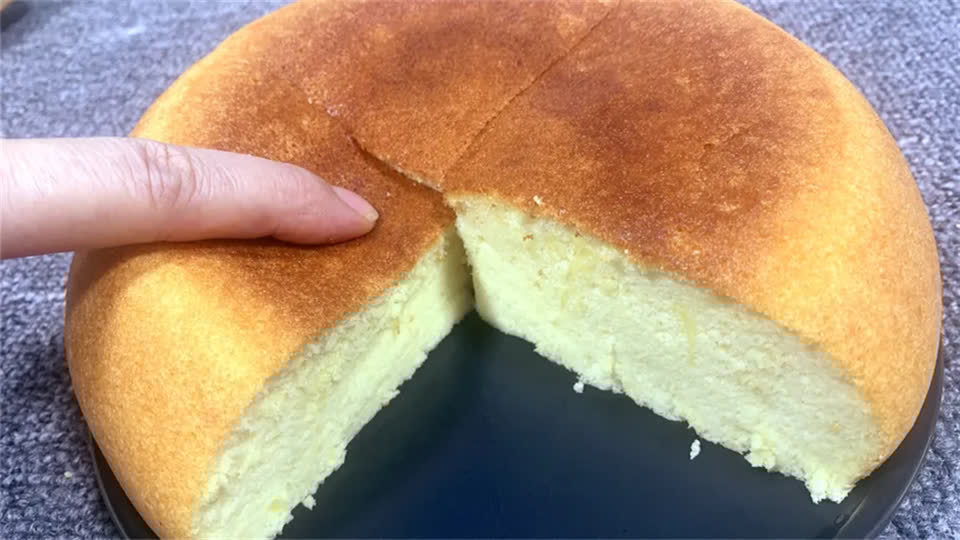 蛋糕不要买着吃了,教你简单做法,比蛋糕店里的好吃