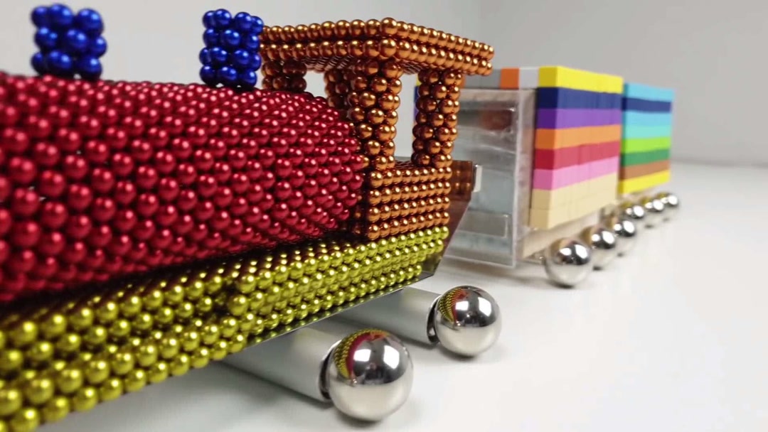 DIY-大神用磁力球制作的磁悬浮列车,超快!