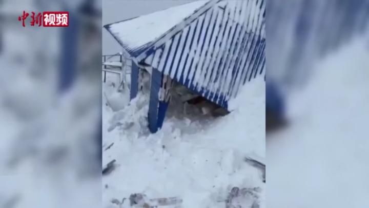 俄罗斯一滑雪场发生雪崩 1人死亡数人被埋