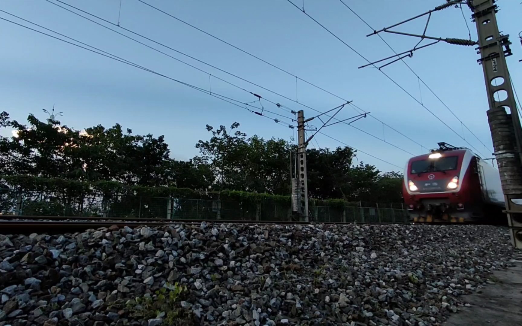 [铁路随拍]T168次(南昌--北京西)京九王牌特快列车出南昌站