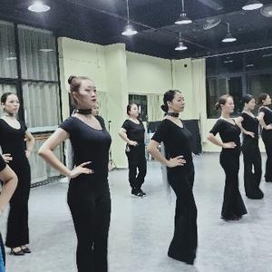 爱欢莹模特形体礼仪 