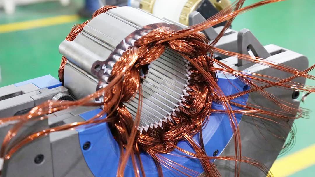 电机绕线是怎么绕的?这生产机械我第一次见