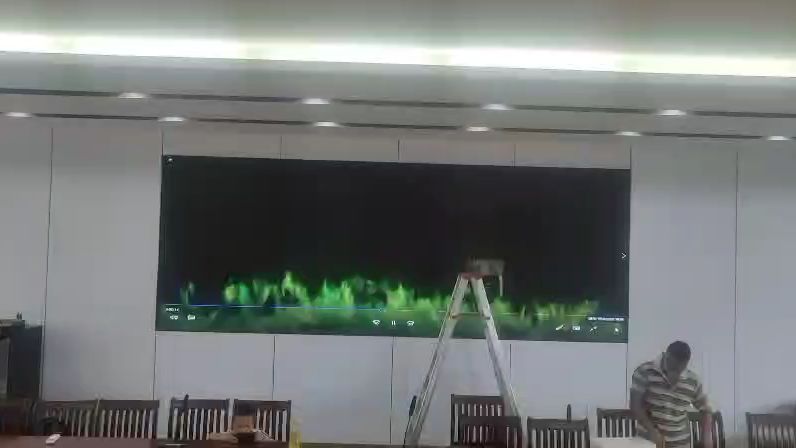 学校多媒体教室安装调试完毕