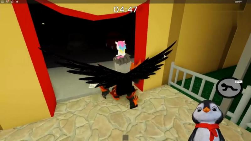 Roblox小猪模拟器!进入游乐场遭遇小丑回魂?面面解说