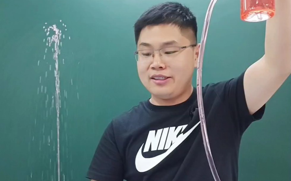 实验演示连通器原理液体压强