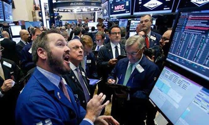 美元疯狂"放水",经济力量或将严重下跌,将有万亿资金流入中国