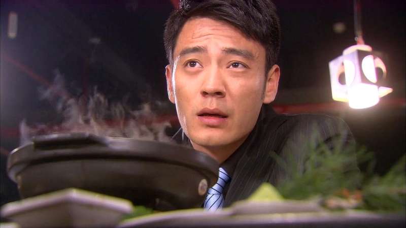 杜拉拉升职记:王伟觉得刚刚是自己不对,然后请杜拉拉吃饭