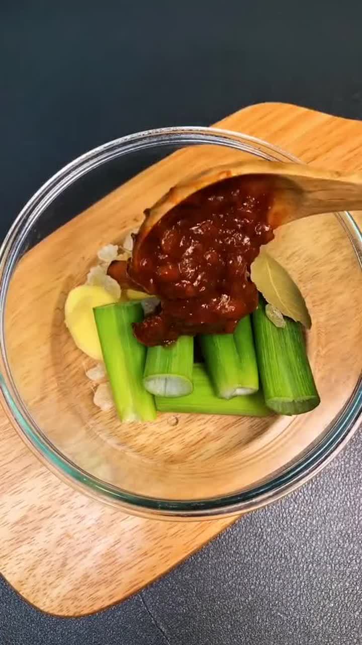 猪蹄这样做既简单又好吃~