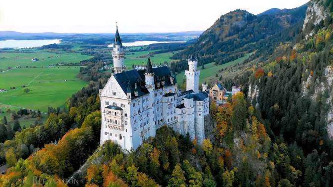 《Inner Circle 》一首充满处世哲学的驰放休闲音乐难得的上乘佳作