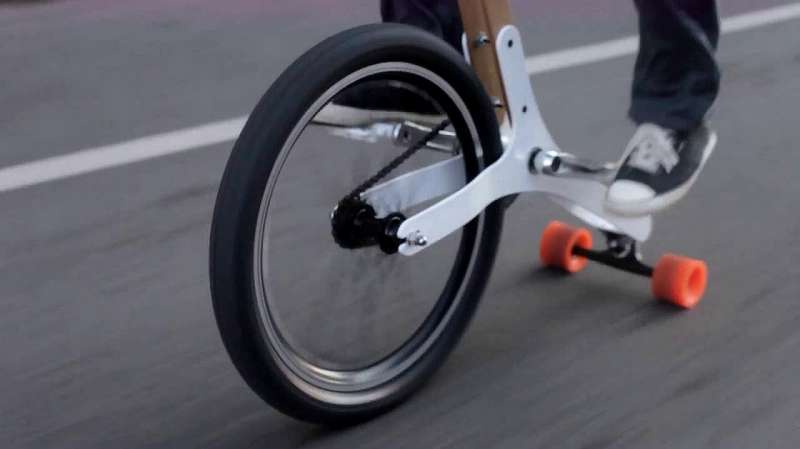 16岁学生自制“半自行车”,1小时能飙30千米,已获得国际专利