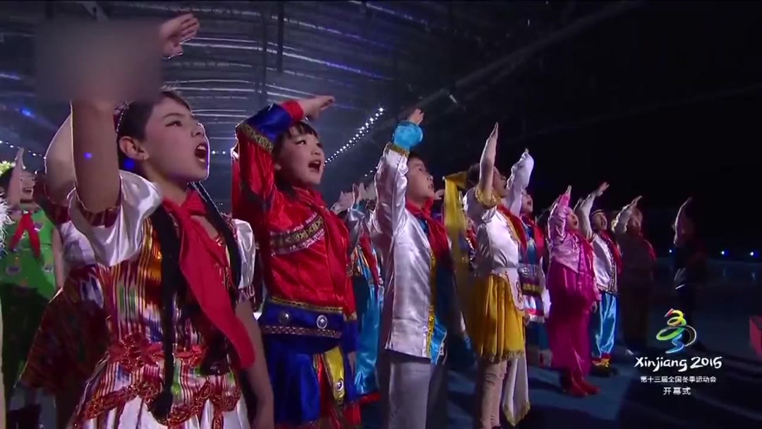 【集锦】冬运会开幕式精彩回顾 高难度点火仪式独具特色