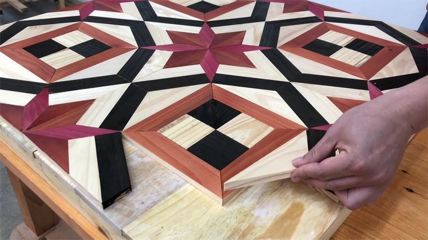 农村小伙发扬中国匠心精神,手工打造高级实木桌,果然高手在民间