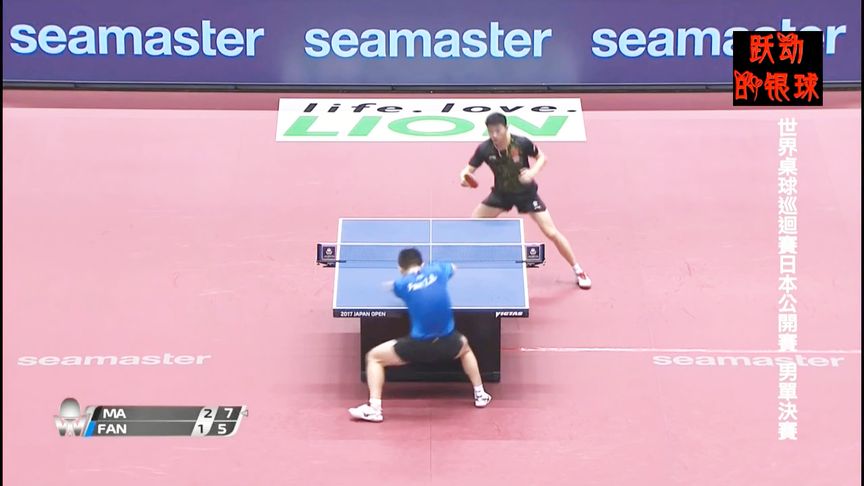 樊振东反手拧拉算的上暴力美学,马龙连丢三分后终于找到解决方法