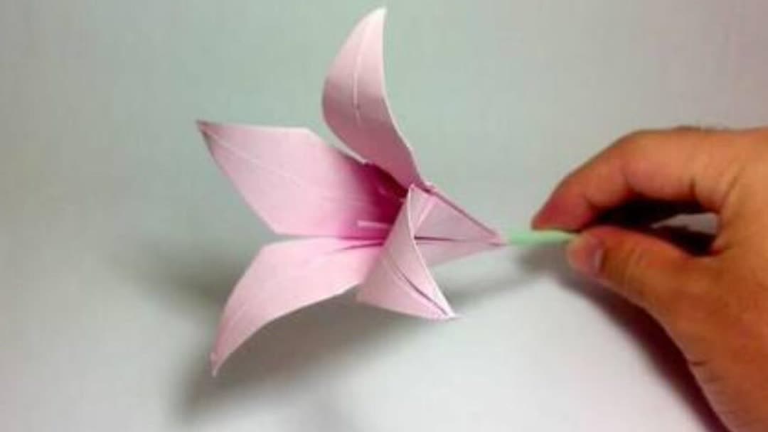 简单又好看的折纸花教程,一张纸就能制作,你学会了吗!