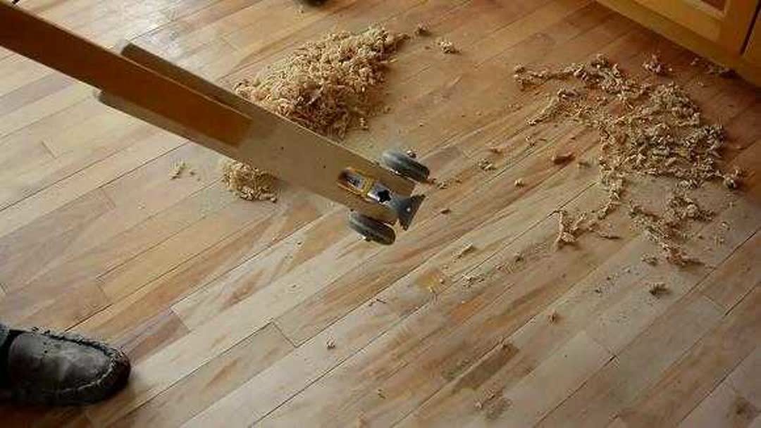 教你如何修复家里的木地板并抛光打蜡