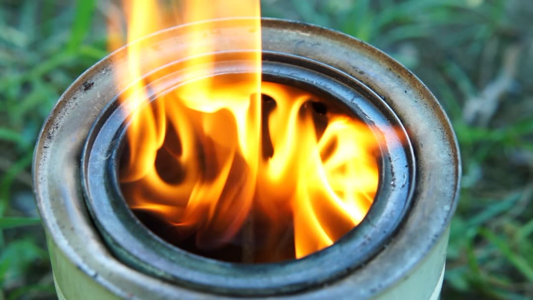 木头也能气化?驴友自制木煤气炉,从此野餐不愁燃料了