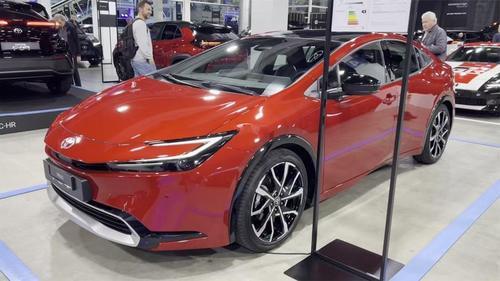 2024新款丰田普锐斯 外观和内饰细节