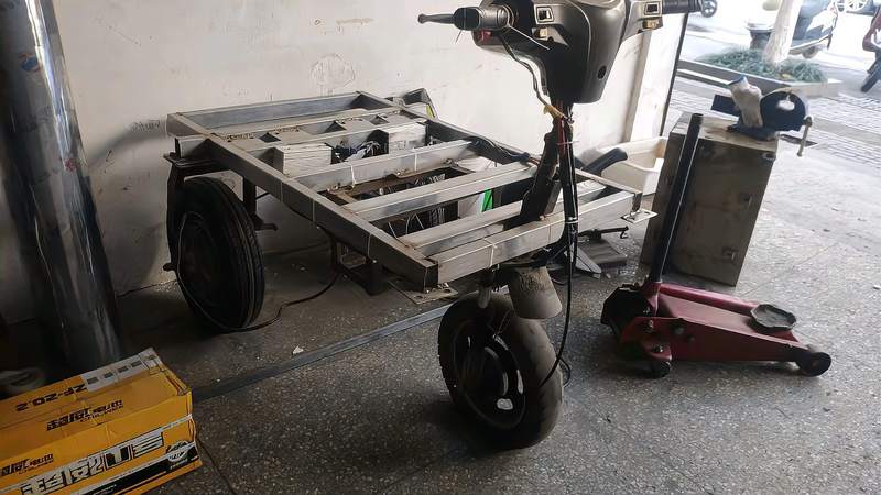 自制倒三轮双驱车