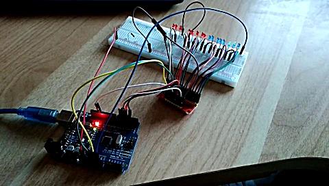 用CD74HC4067高速模拟开关模块实现16路流水灯控制(Arduino UNO)