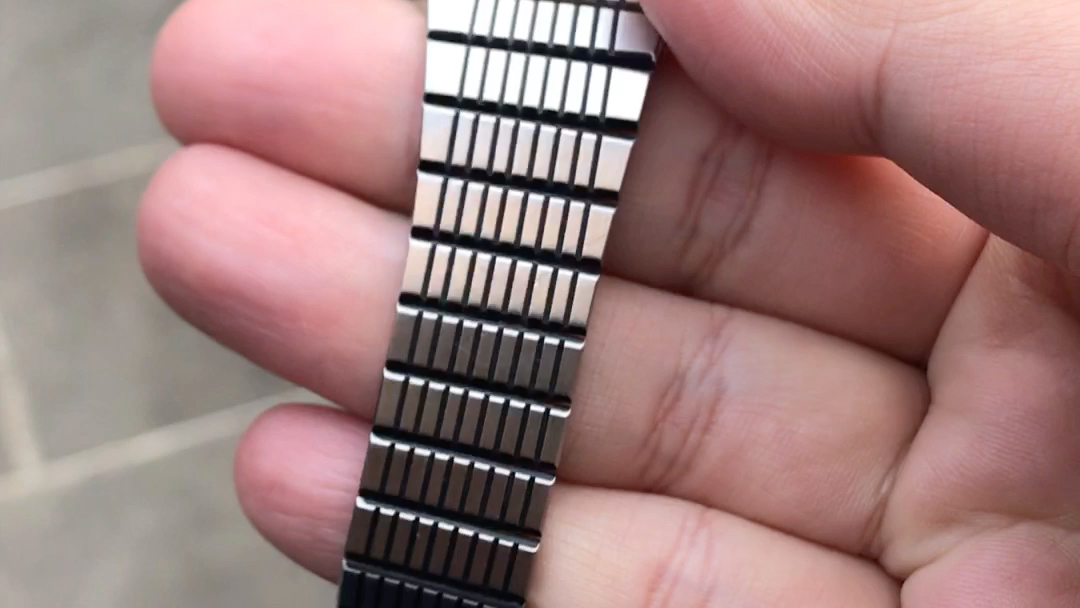 石英风暴 双狮 中古石英 肌肉车