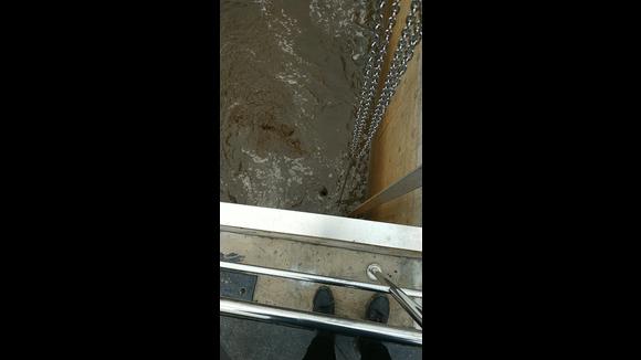 上海奥迪菲深床反硝化滤池废水池里的推流器,