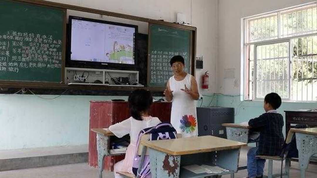 安徽一村小仅3老师4学生,老师身兼数职:只有一个孩子也坚持