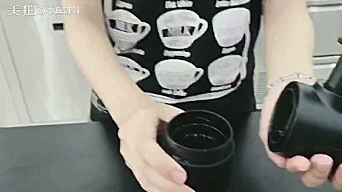 便携式咖啡机(胶囊版)使用方法