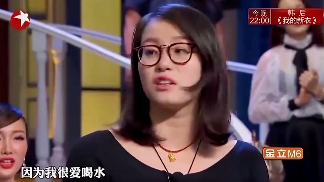 傅园慧为啥这么成功?自曝自己爱喝水!游泳运动员必备啊!