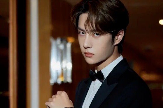 王一博方否认“嫖娼”“被包养”!称不认识李某某…公司已报案!