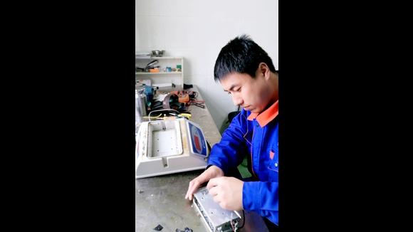维修一台三公斤电子秤 更换称重传感器