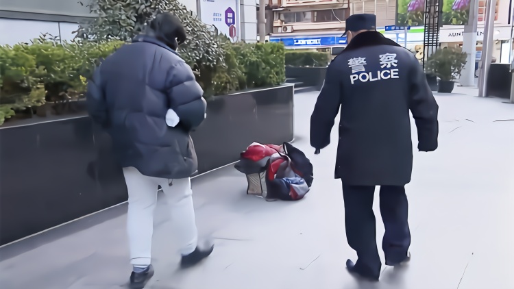 生活轨迹不确定 疫情期间流浪乞讨人员怎么办?