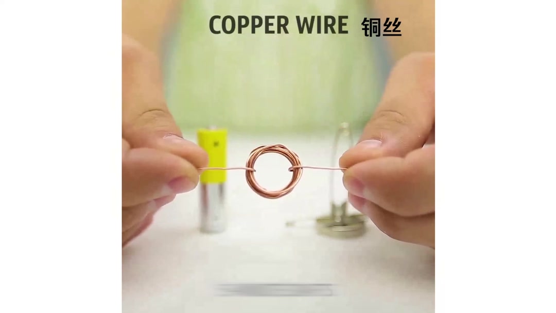 科学芈盒:每个人竟然可以用生活中的材料做电池