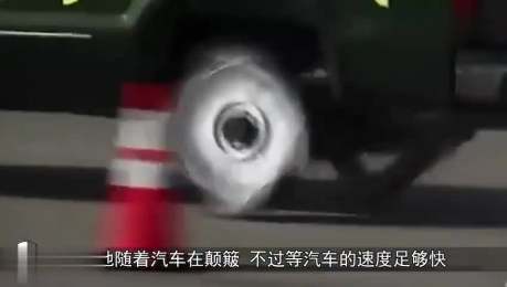 驾驶方形车轮是什么感受?终于明白车轮为什么设计成圆形