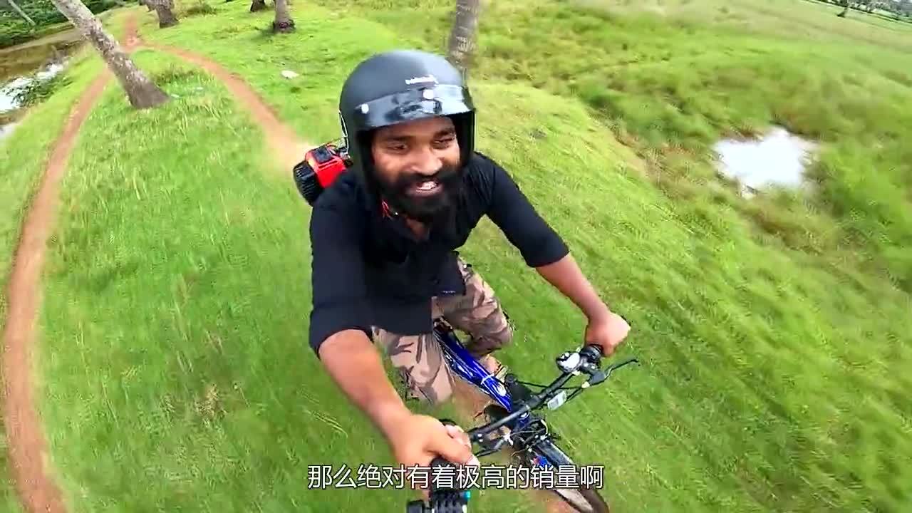 印度小伙自制"风力"自行车,速度竟比电动车还快,还用啥摩托车