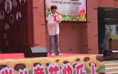 【TF家族穆祉丞】恩仔学校表演