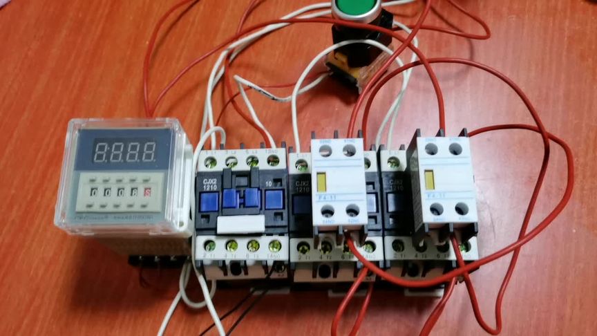 零基础学电工。星三角延时降压启动控制线路#电气控制