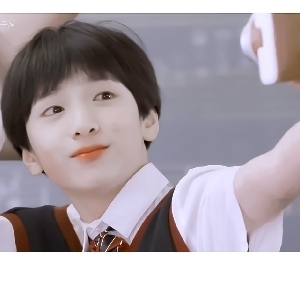 小T糖和小Y星 